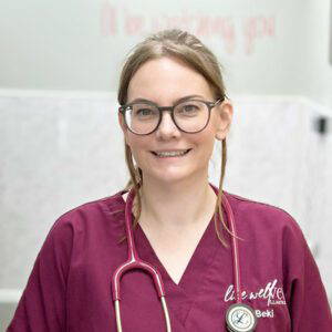 Meet the Amazing Veterinary Team at Live Well Vets
